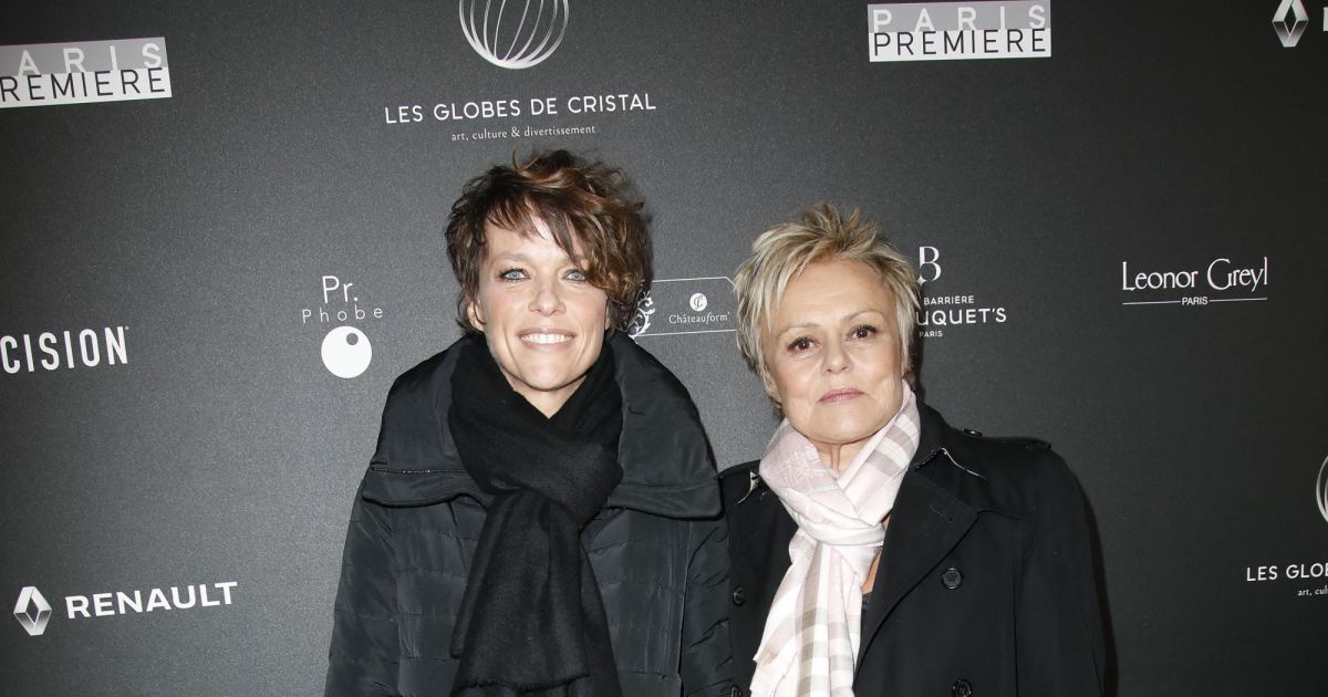 Muriel Robin et sa compagne Anne Le Nen arrivent à la 14ème cérémonie ...