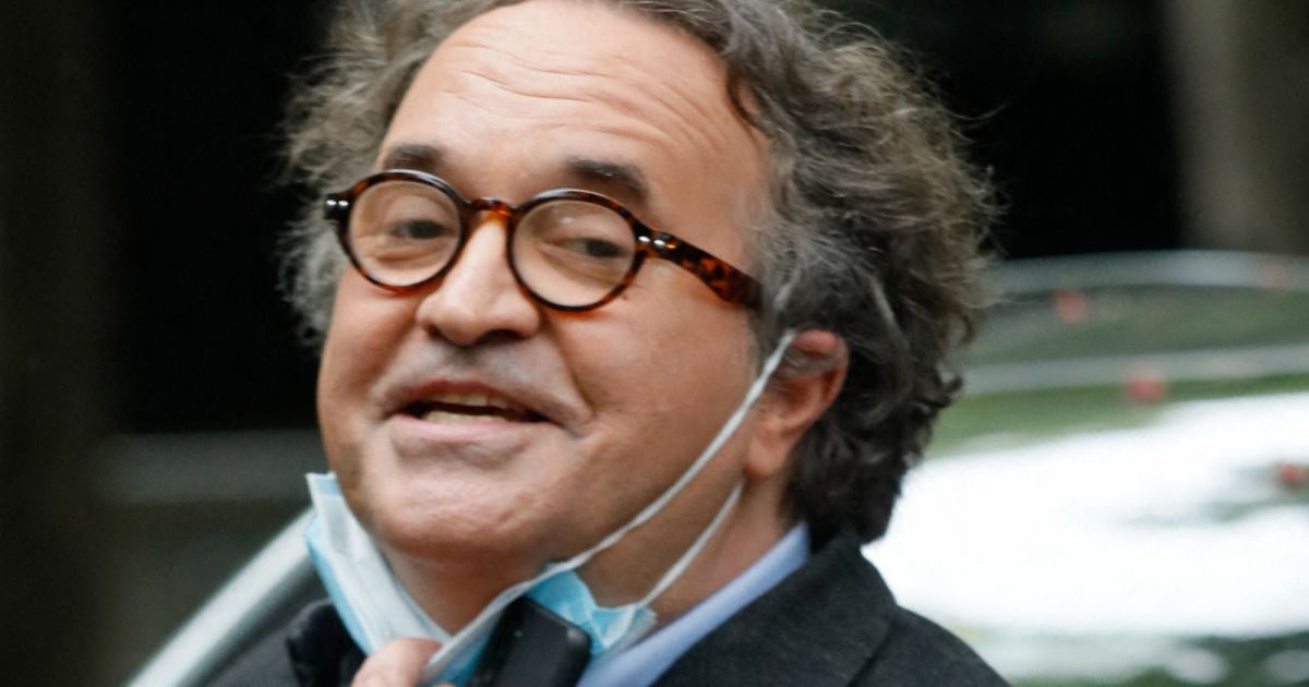 Semi-exclusif - Grégoire Bonnet à la sortie de l'enregistrement de l ...