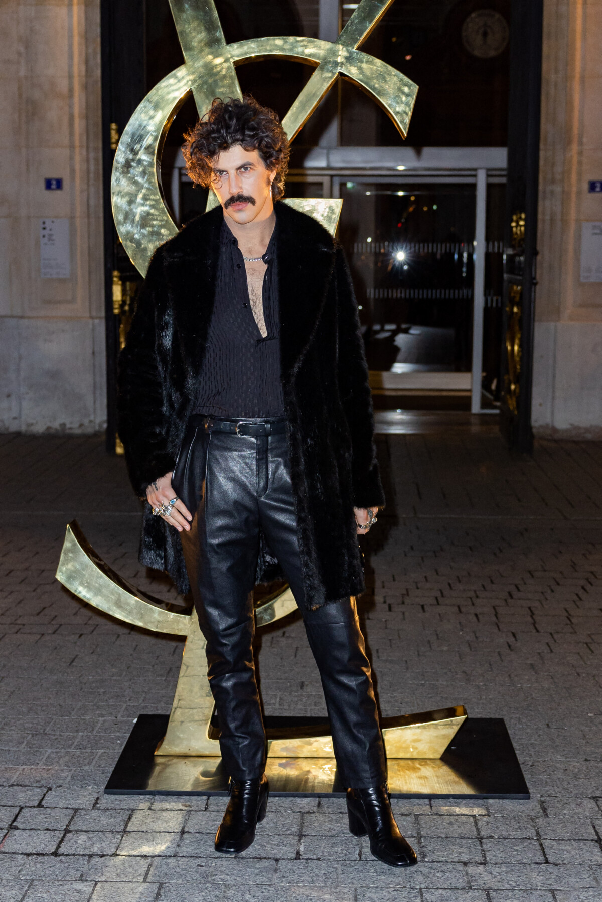 Photo : Josh Landau - Défilé Saint Laurent Homme Automne-Hiver 2023 ...