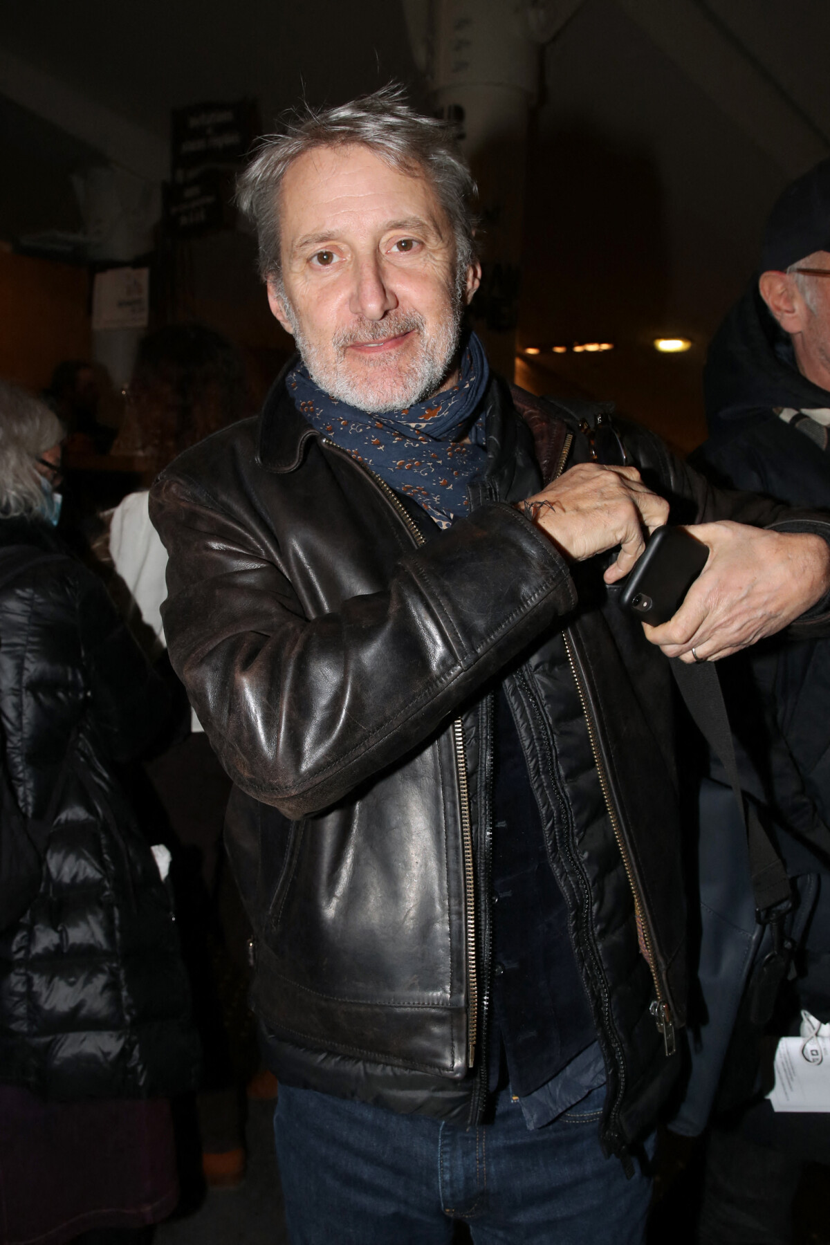 Photo : Exclusif - Antoine de Caunes - People à la générale de la Pièce ...