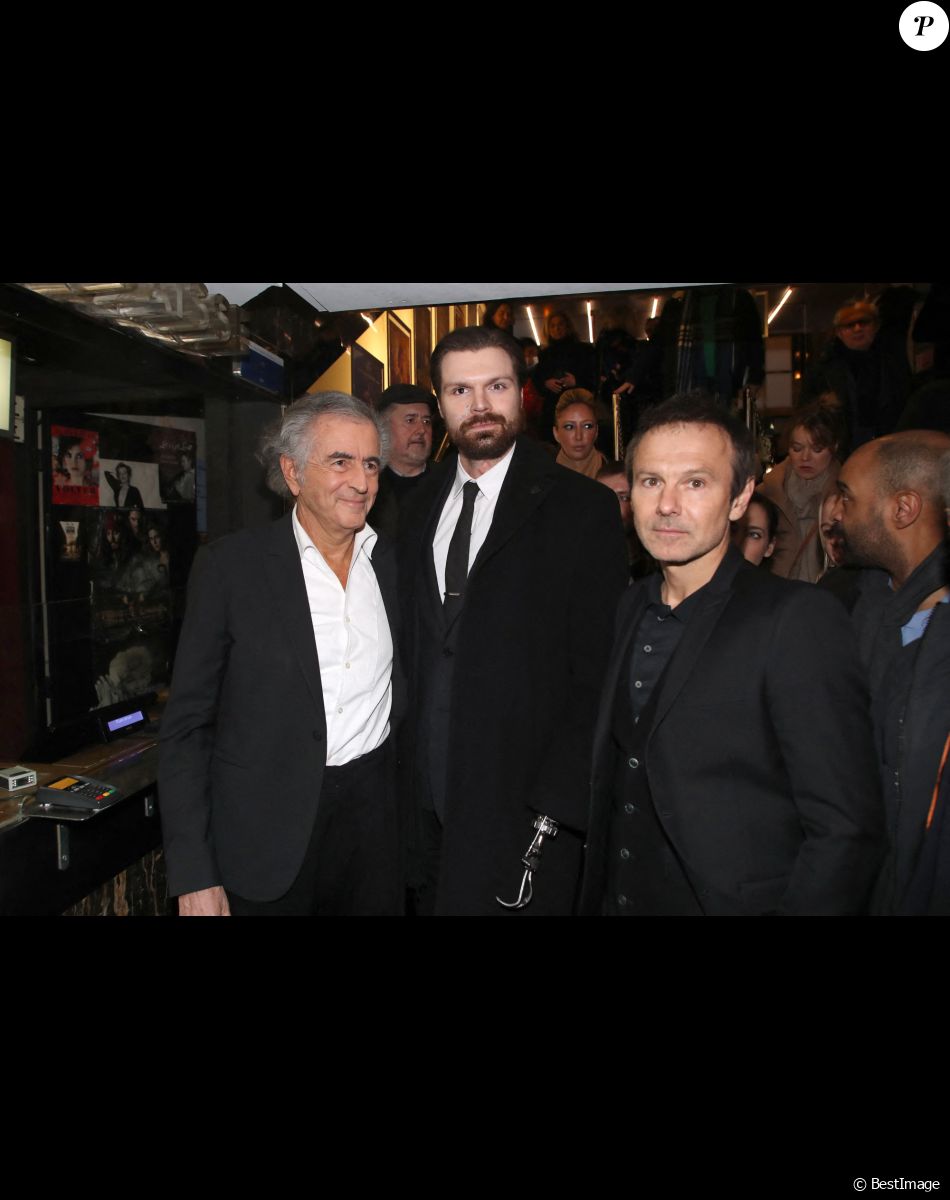 Nicolas Bedos au bras de sa chérie Pauline, Manuel Valls et sa femme ...