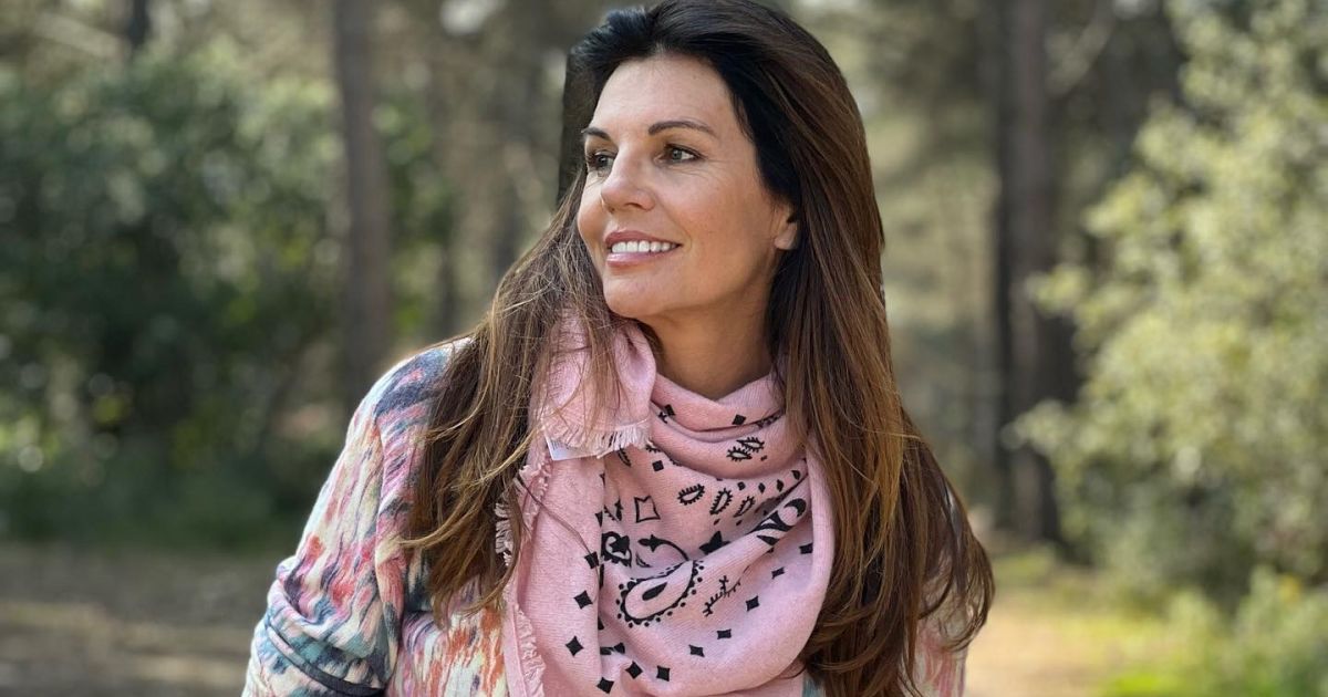 Veronika Loubry pose sur son compte Instagram à Aix-en-Provence ...