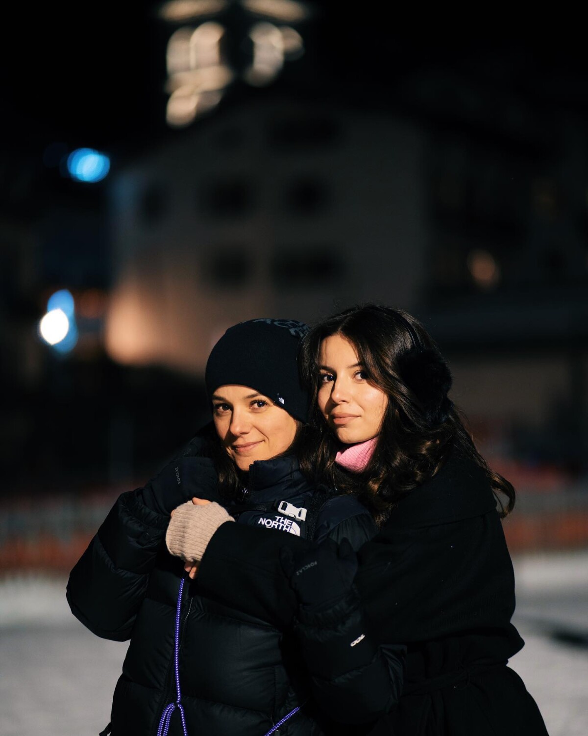 Photo : Alizée est partie en vacances au ski avec sa famille ...