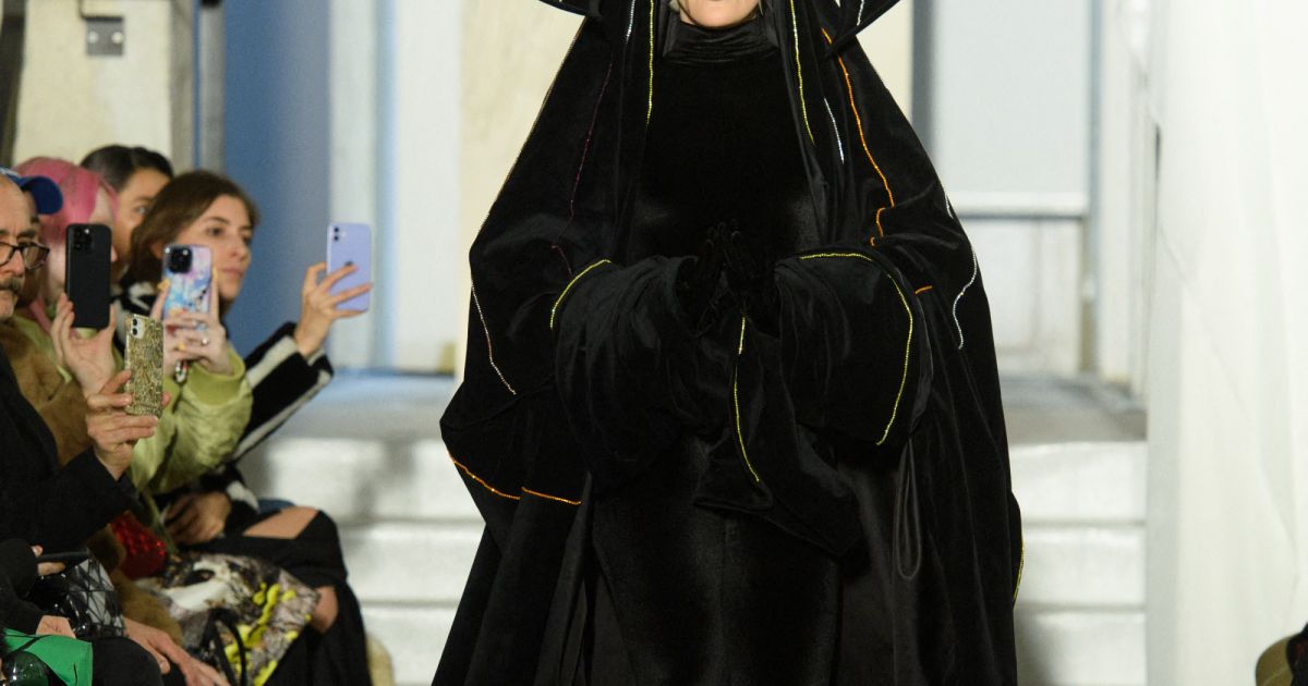 Défilé de mode Weinsanto prêt-à-porter automne-hiver 2023-2024 lors de ...