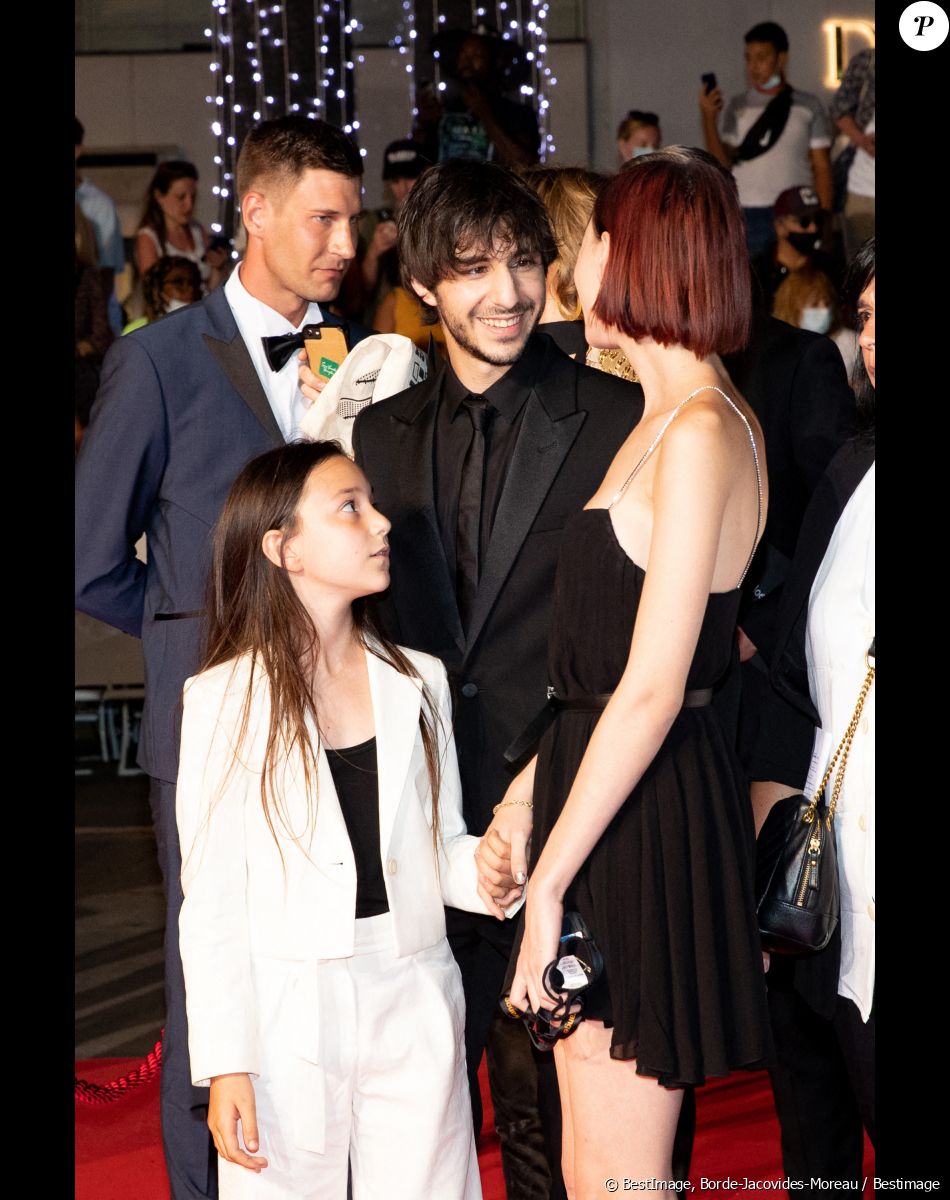 Yvan Attal et Charlotte Gainsbourg : Exquise photo du clan au complet ...