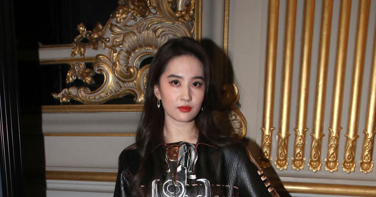 Liu Yifei - Front Row du défilé Louis Vuitton prêt-à-porter automne ...