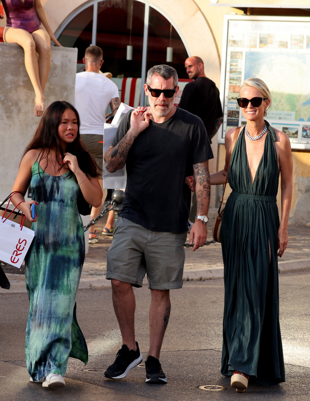 Photo : Laeticia Hallyday, son compagnon Jalil Lespert , sa fille Joy ...