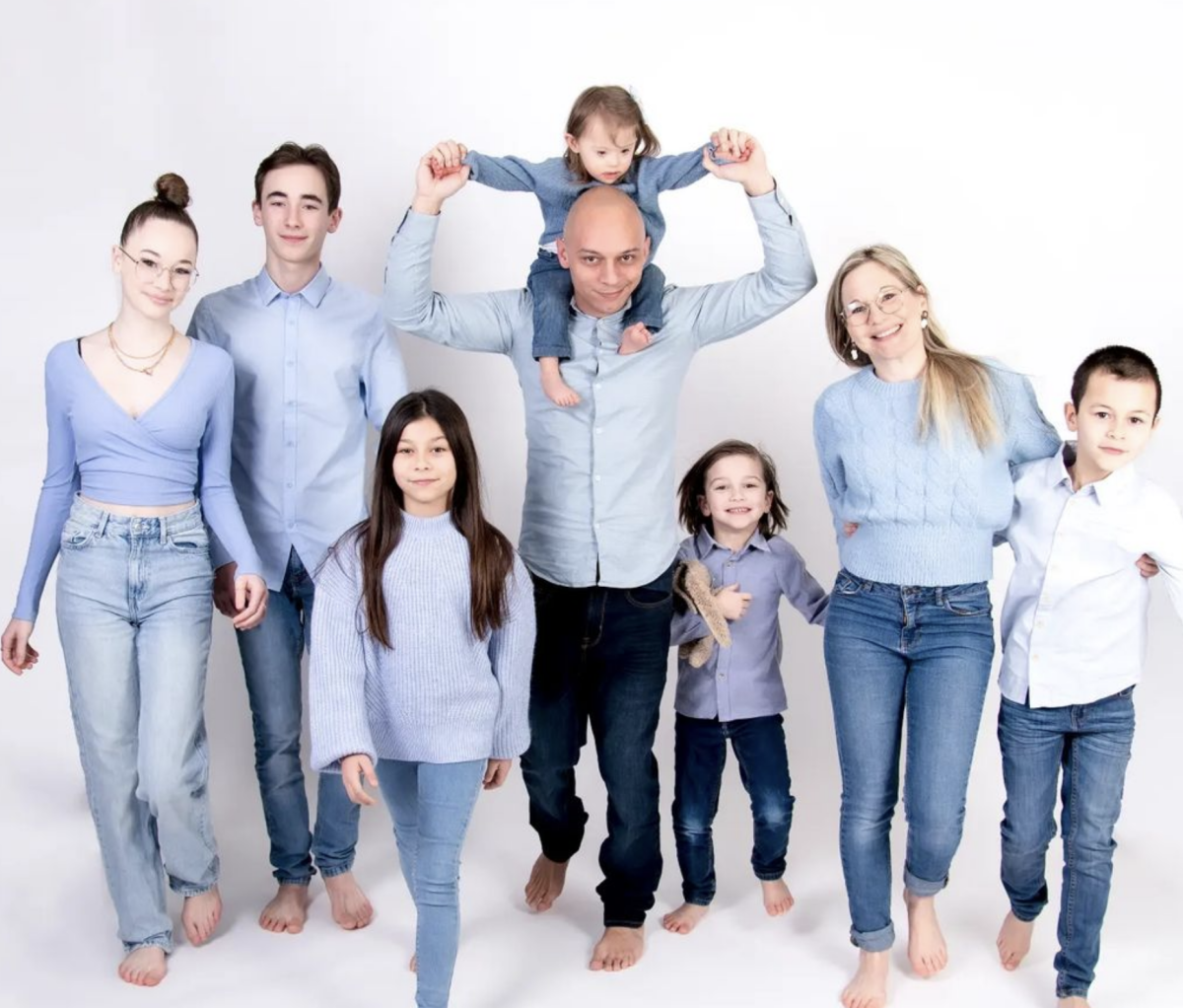 Photo : La famille Orgeval au complet - Purepeople