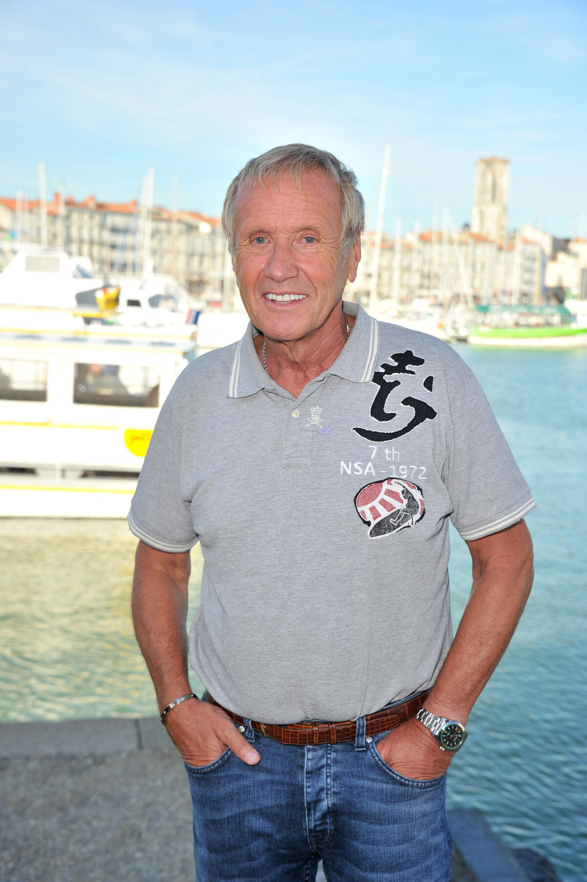 Photo : YVES RENIER - PHOTOCALL DU FILM ' PLUS BELLE LA VIE ' - 13EME ...