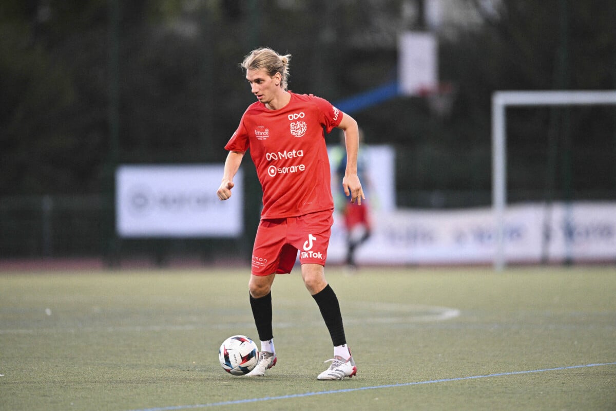 Photo : Paul Mirabel au Match de football caritatif entre le Variétés ...