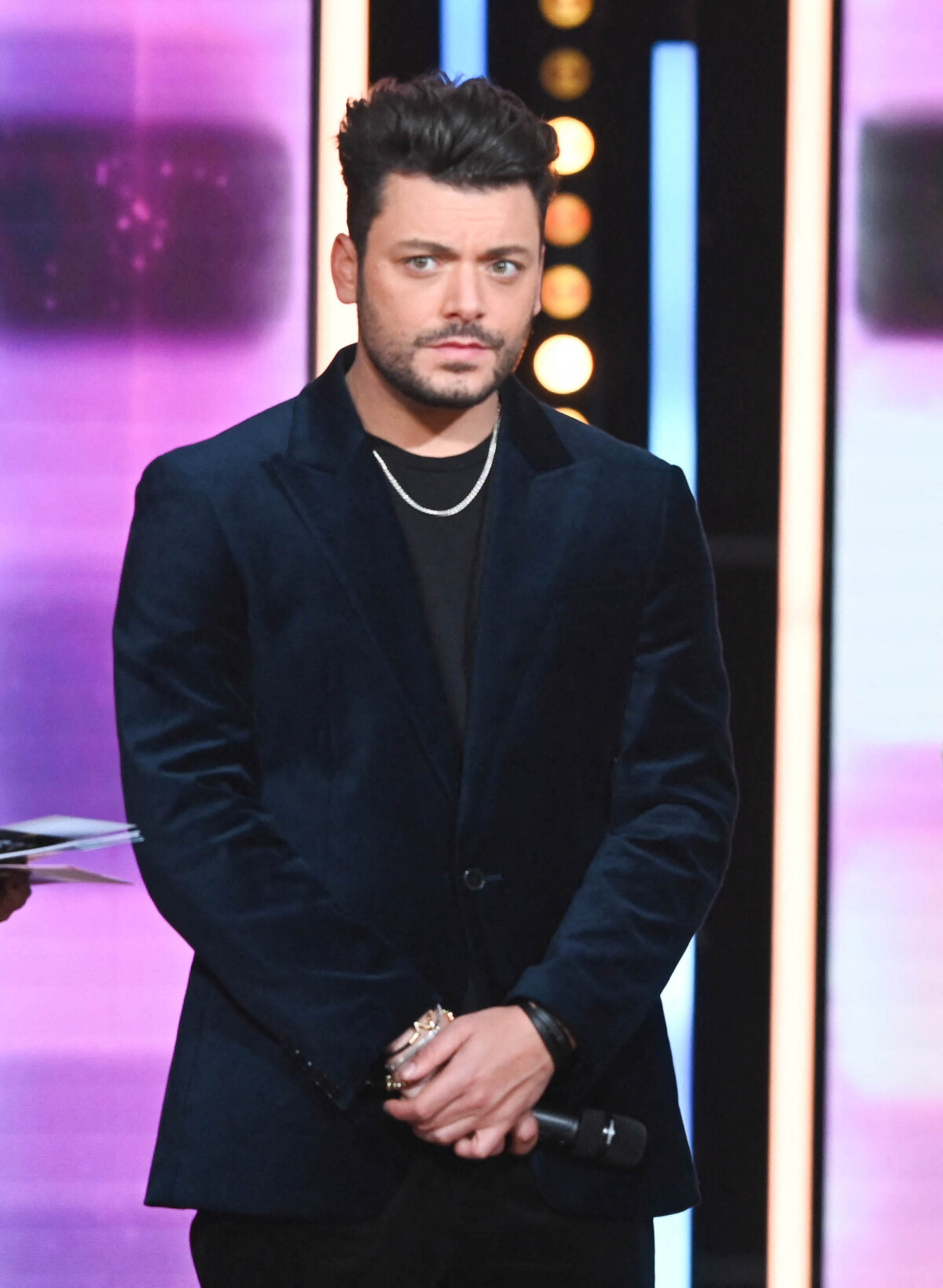 Photo : Kev Adams - 36ème Edition du Téléthon à Paris. Le 2 décembre ...