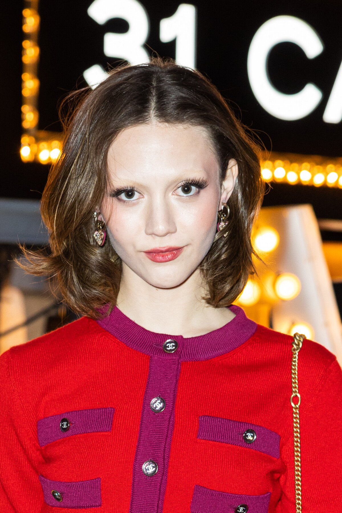 Photo : Iris Apatow - Photocall du défilé Chanel Collection Croisière ...