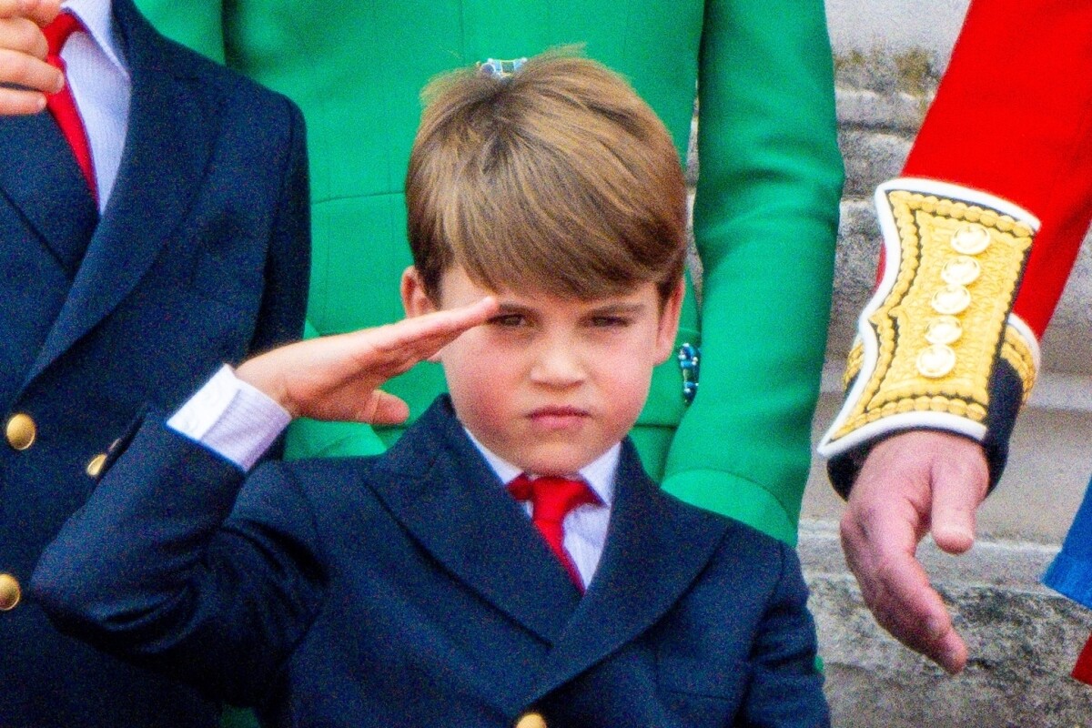 Photo : Le prince Louis était très élégant Le prince Louis de Galles ...