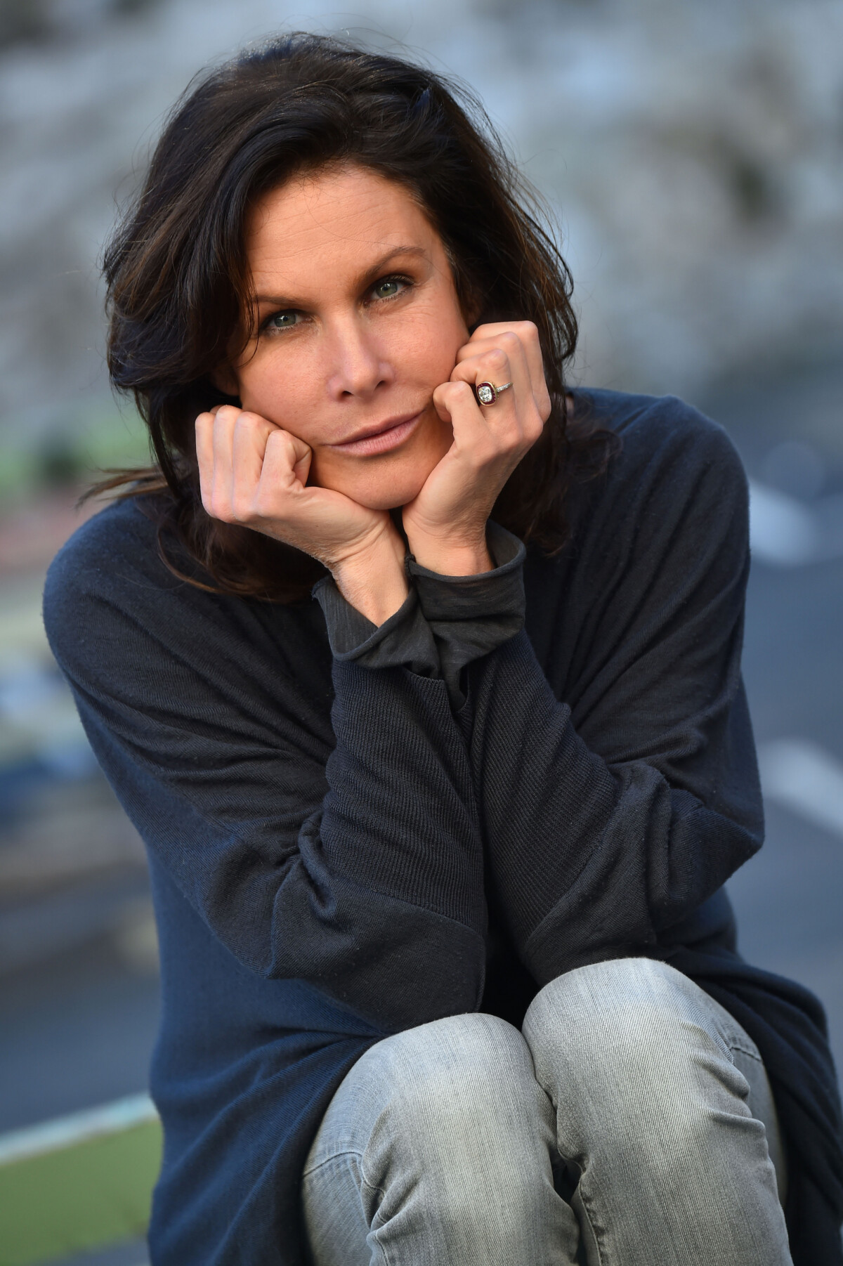 Photo : Astrid Veillon participe à la campagne "Lecture pour tous" au ...