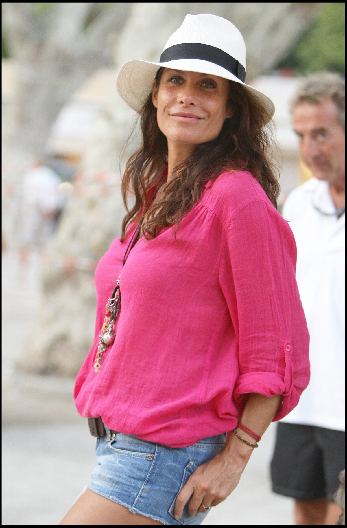 Photo : Astrid Veillon à Saint-Tropez - Purepeople