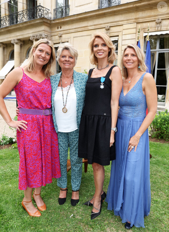 Photo : La famille de Sylvie Tellier était également présente. Exclusif ...