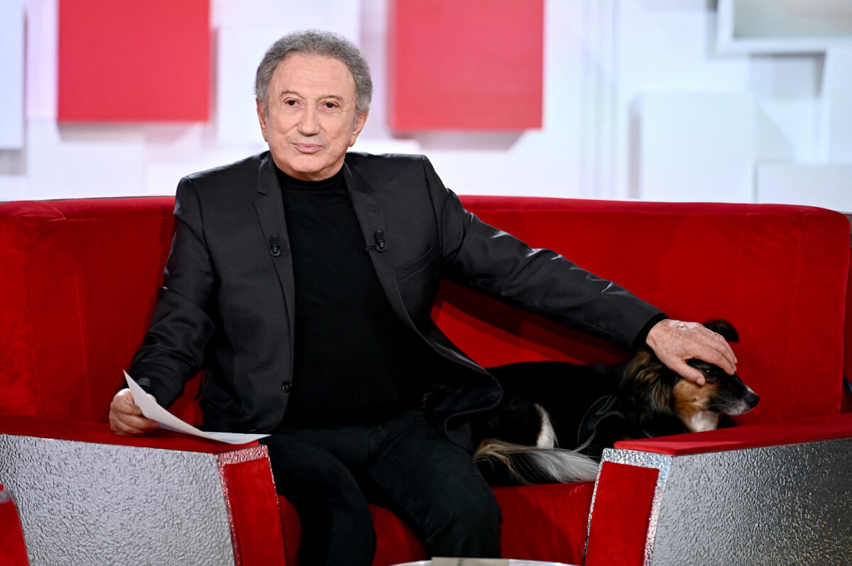 Photo : Exclusif - Michel Drucker et sa chienne Isia - Enregistrement ...