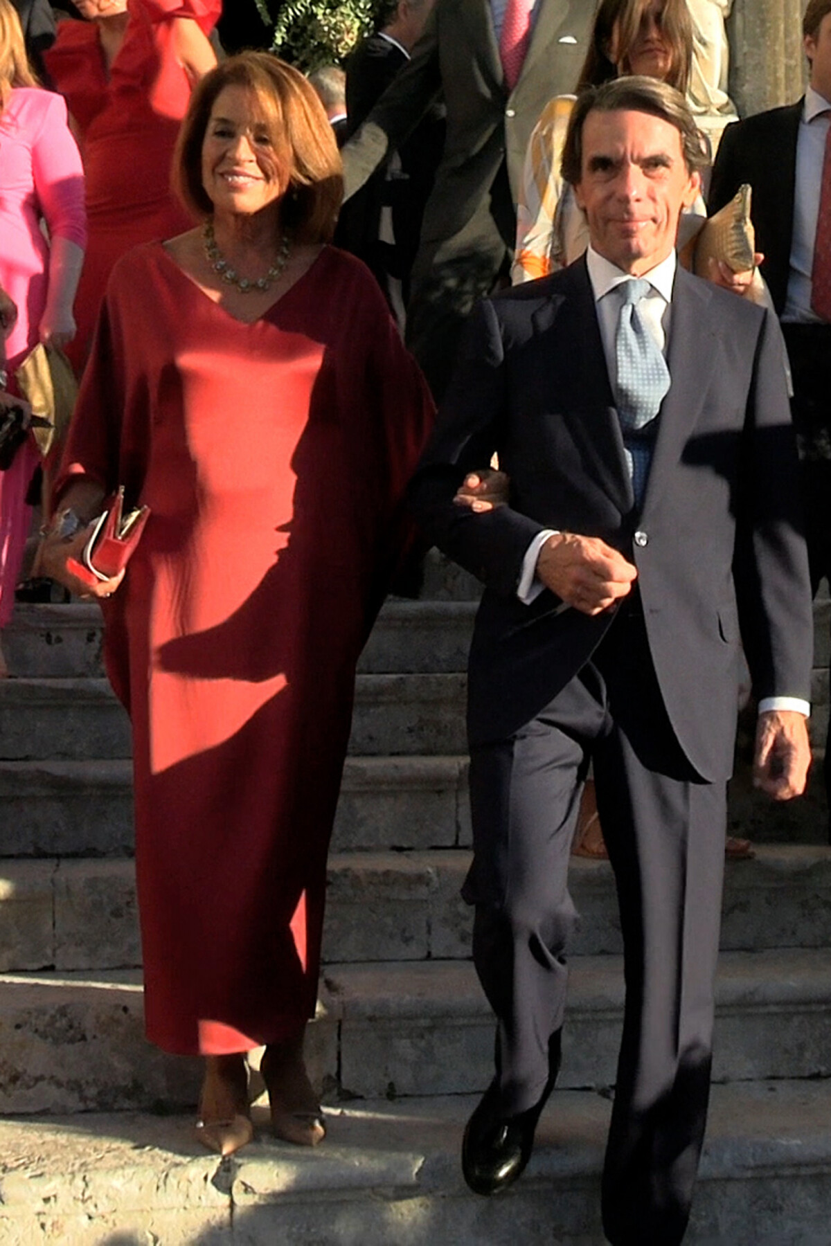 Photo : Ana Botella et José María Aznar quittent le mariage de Javier ...