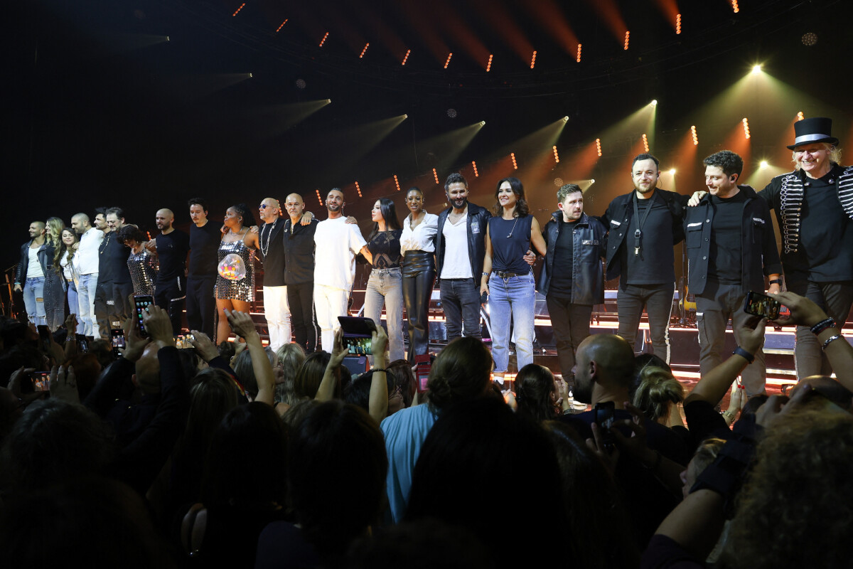 Photo : Exclusif - La troupe du spectacle musical "Les 10 Commandements ...