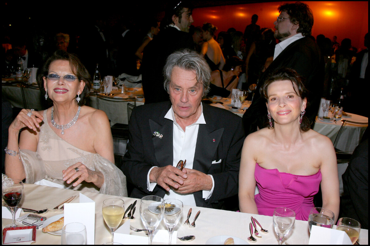 Photo : Claudia Cardinale, Alain Delon et Juliette Binoche - Soirée ...