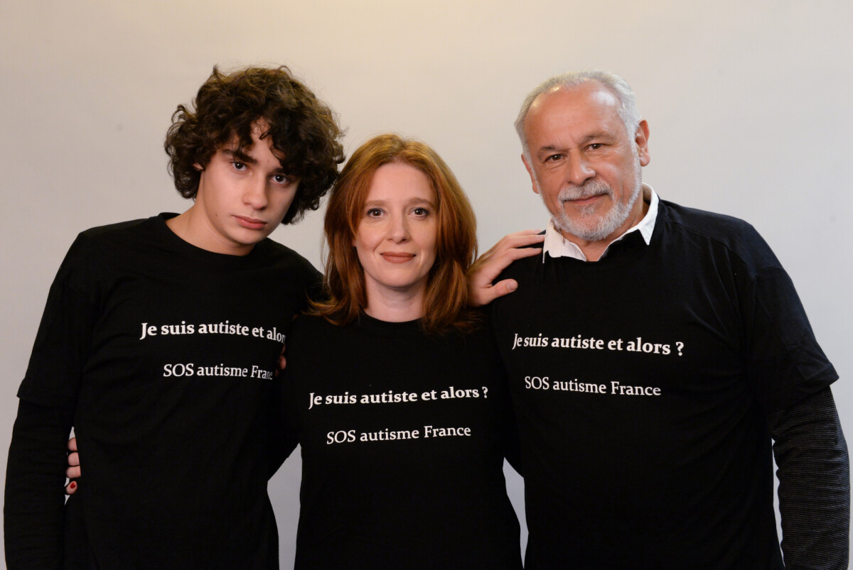Photo : Exclusif - Francis Perrin, sa femme Gersende et leur fils Louis ...