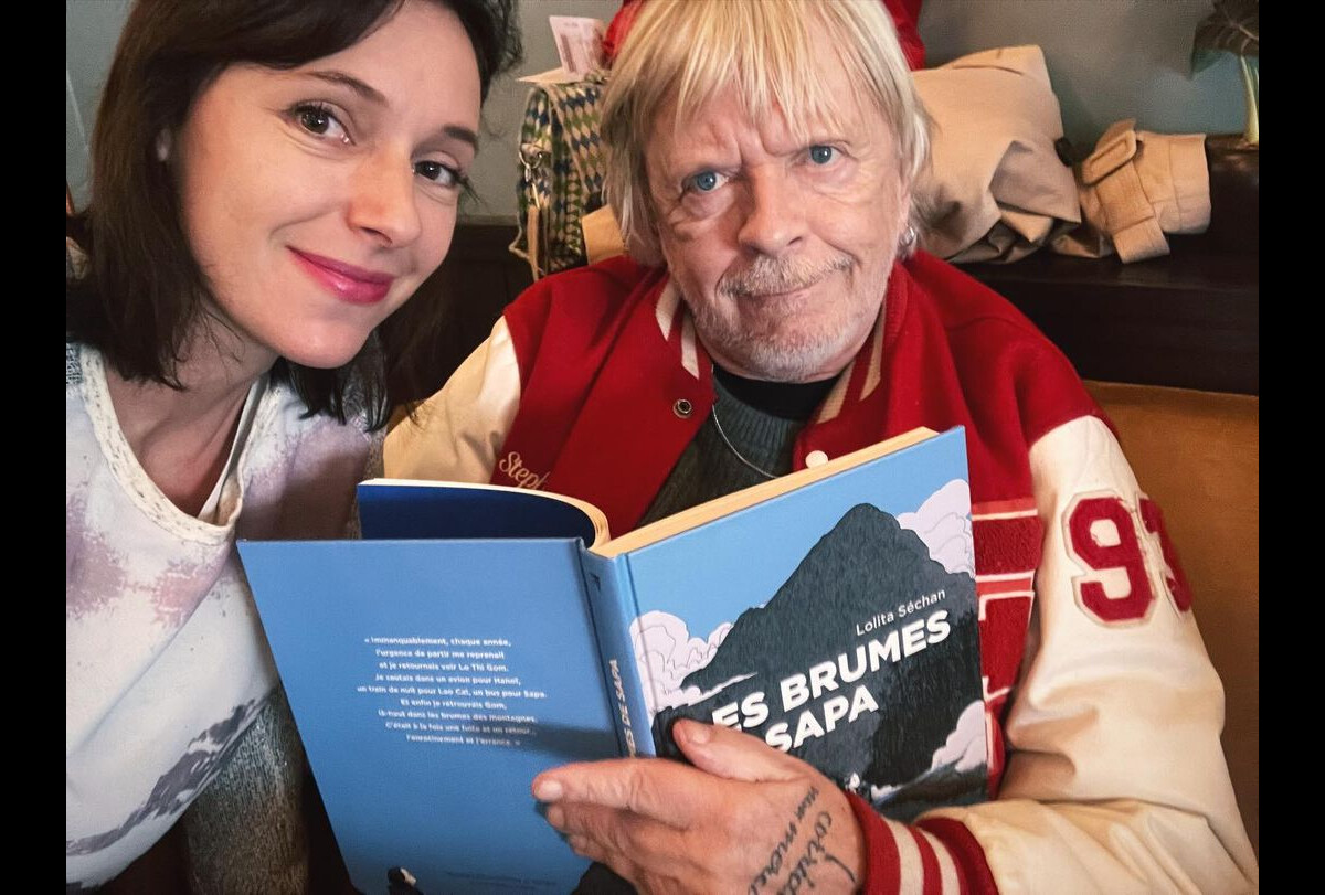 Vidéo : Renaud : Sa fille Lolita dévoile un petit mot très intime qu'il lui a écrit - Purepeople