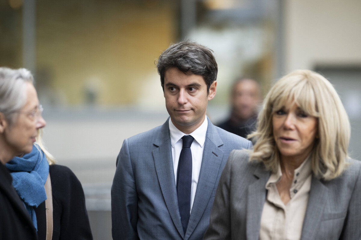 Photo : Gabriel Attal, Elisabeth Borne et Brigitte Macron en visite ...