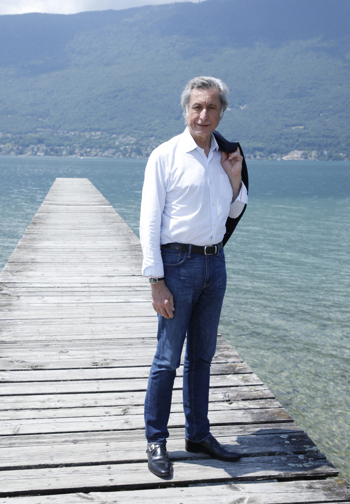 Photo : Avant cela, la starde "Des racines et des ailes" était ...