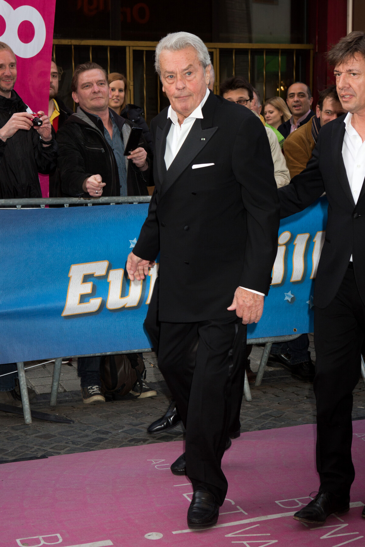 Photo : Pourquoi voulait-elle tant porter le nom de madame Delon ? L ...