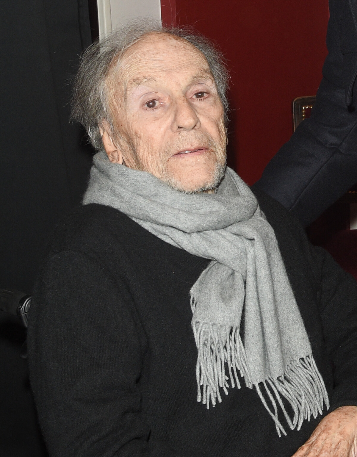 Photo : Exclusif - Jean-Louis Trintignant au théâtre de la Porte Saint ...