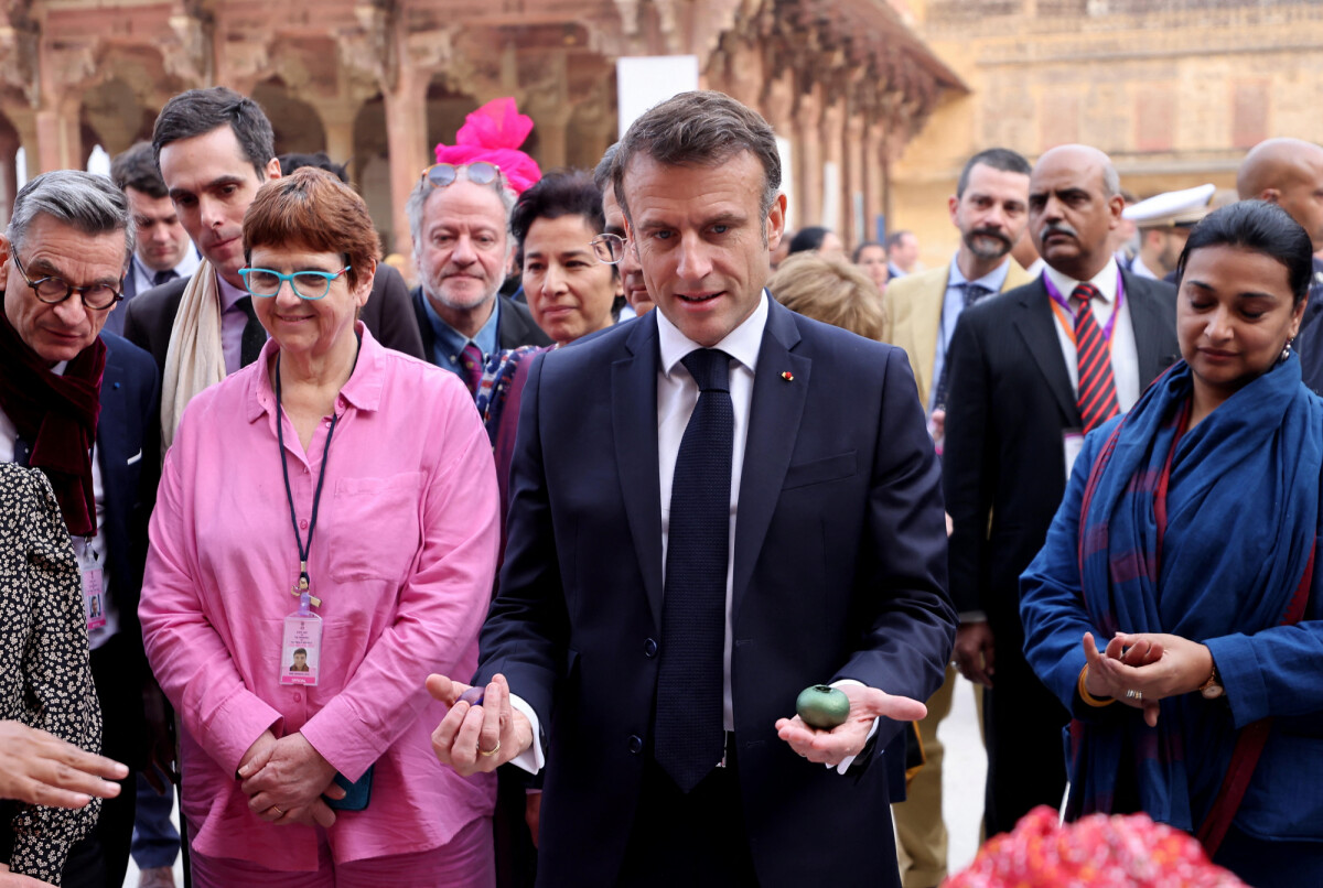 Photo : Emmanuel Macron lors de la cérémonie d'accuei au Fort d'Amber à ...