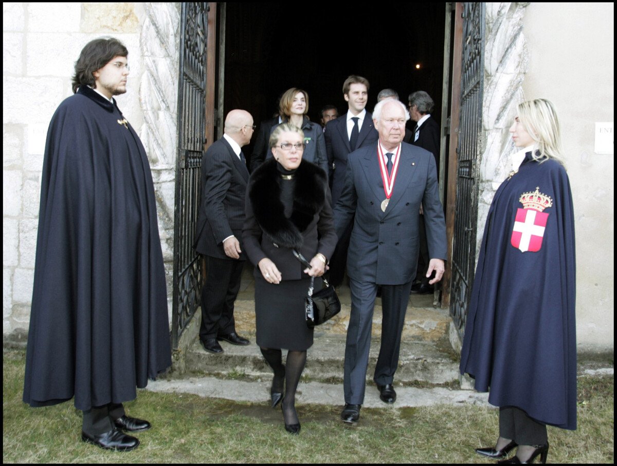 Photo : Le prince Emmanuel Philibert de Savoie, Clotilde Courau avec la ... Photo : Le prince Emmanuel Philibert de Savoie, Clotilde Courau avec la ...