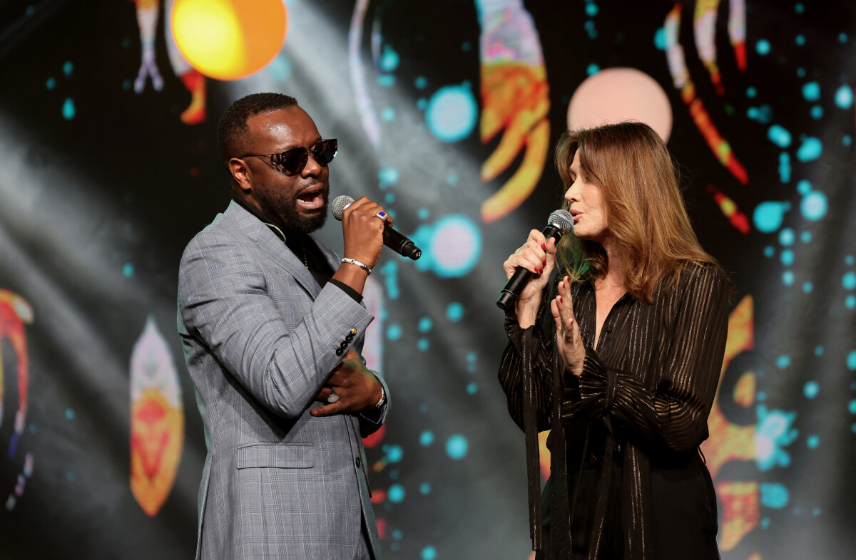 Photo : Exclusif - Gims et Carla Bruni-Sarkozy - Dîner de gala organisé ...