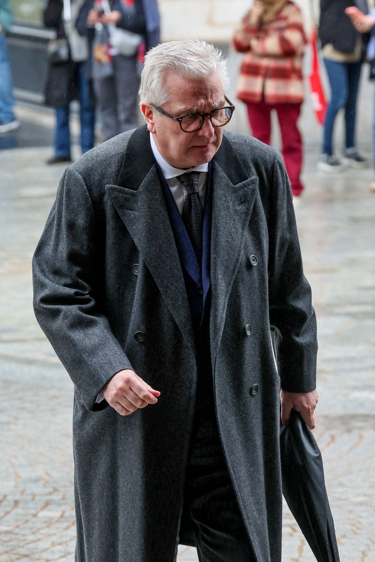 Photo : Le prince Laurent de Belgique - Obsèques de Frédéric Mitterrand ...