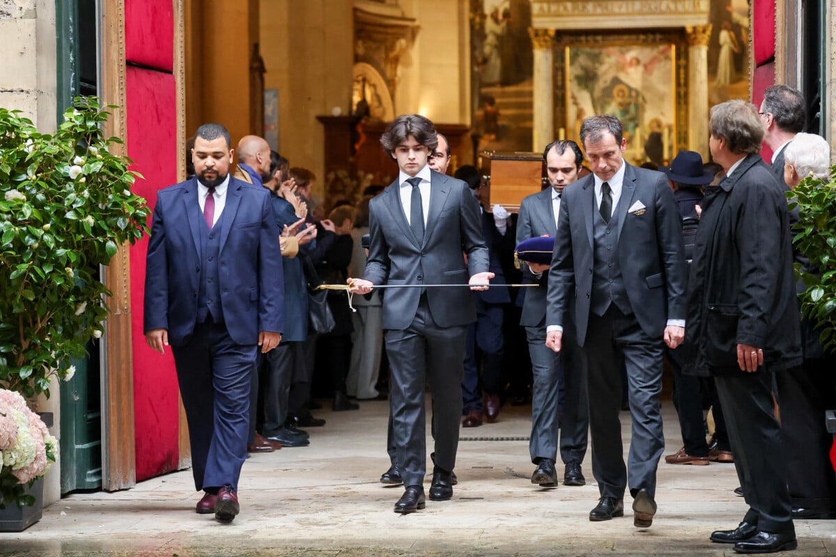 Photo : La famille, Jihed Guasmi-Mitterrand (fils du défunt) - Sorties ...