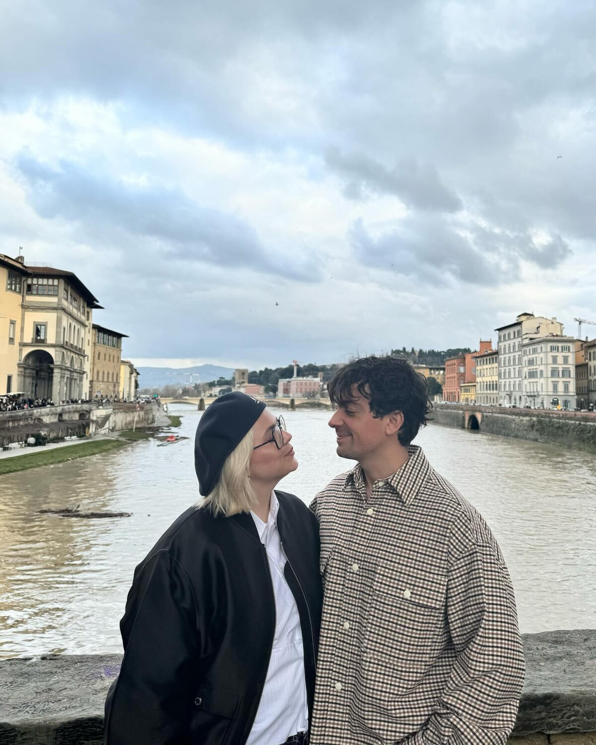 Photo : Louane et son compagnon Florian Rossi à Florence. Le 16 février ...