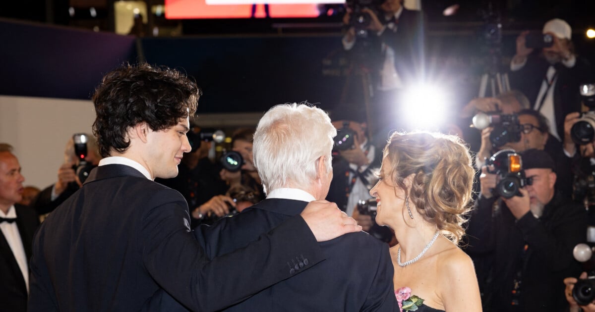 Cannes 2024 - Richard Gere : Baiser fougueux à sa femme Alejandra Silva ...