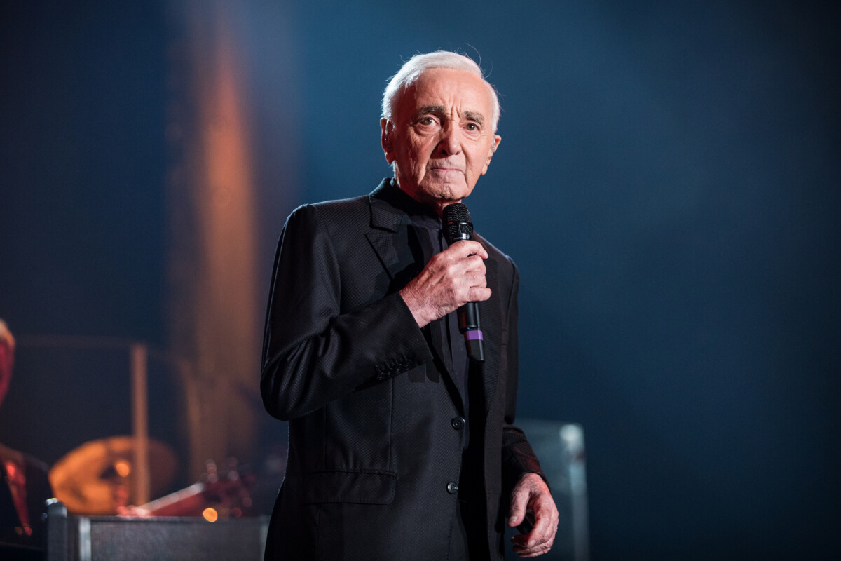 Photo : Charles Aznavour est mort il y a presque 6 ans Exclusif ...