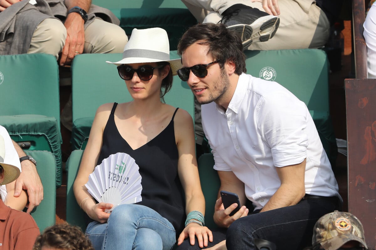 Photo : Vianney et sa compagne Catherine Robert dans les tribunes des ...