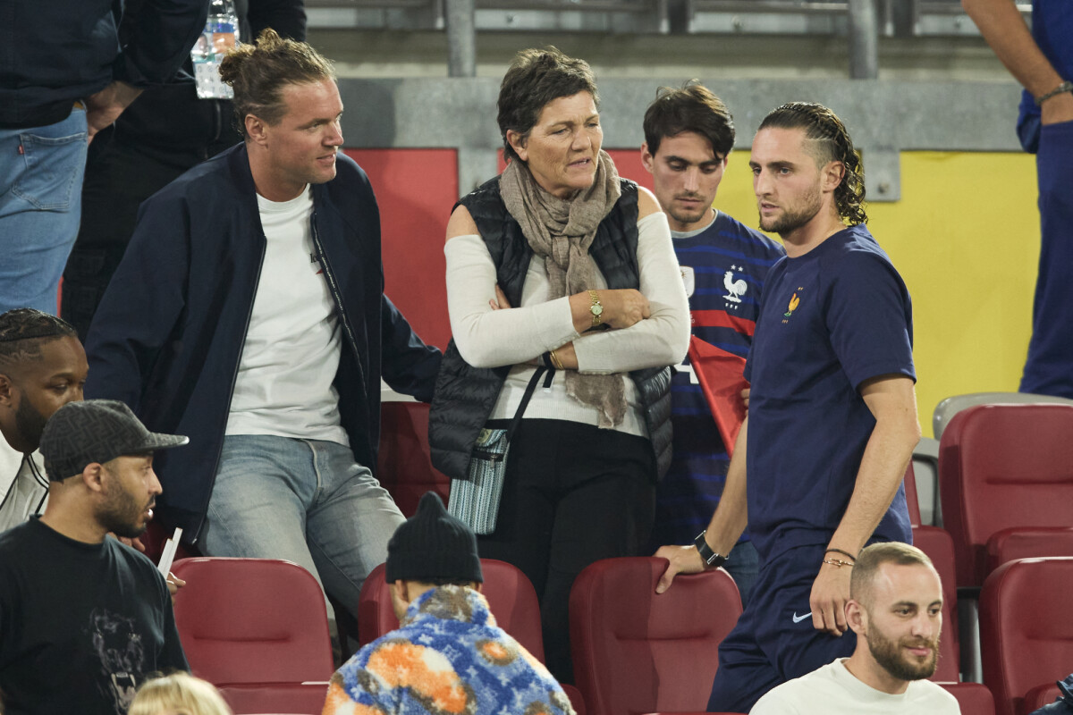 Photo : Adrien Rabiot et sa mère Véronique Rabiot - Célébrités dans les ...