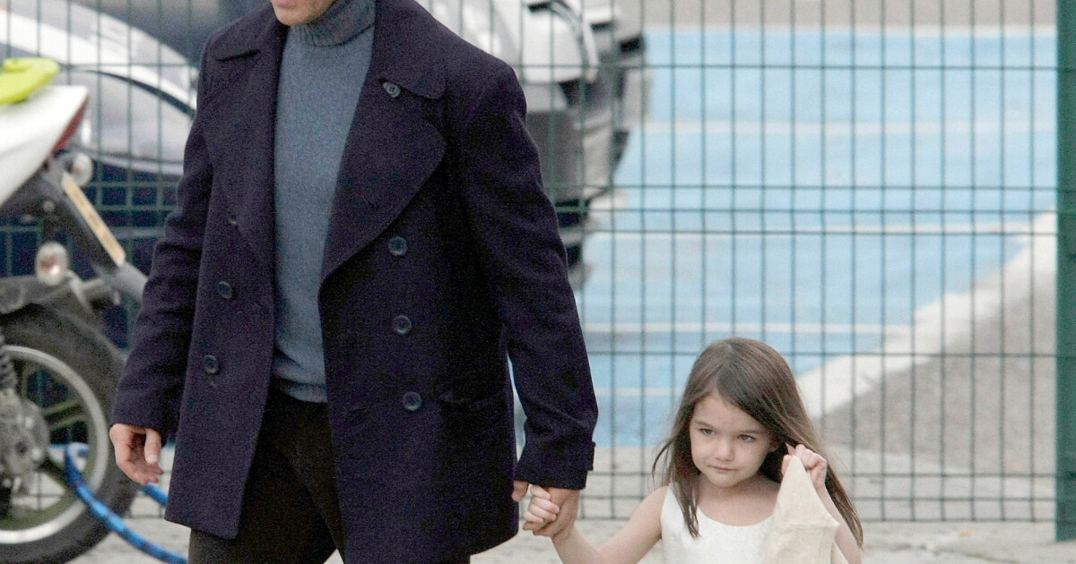 Tom Cruise ne voit plus sa fille Suri mais une célèbre actrice qui a ...