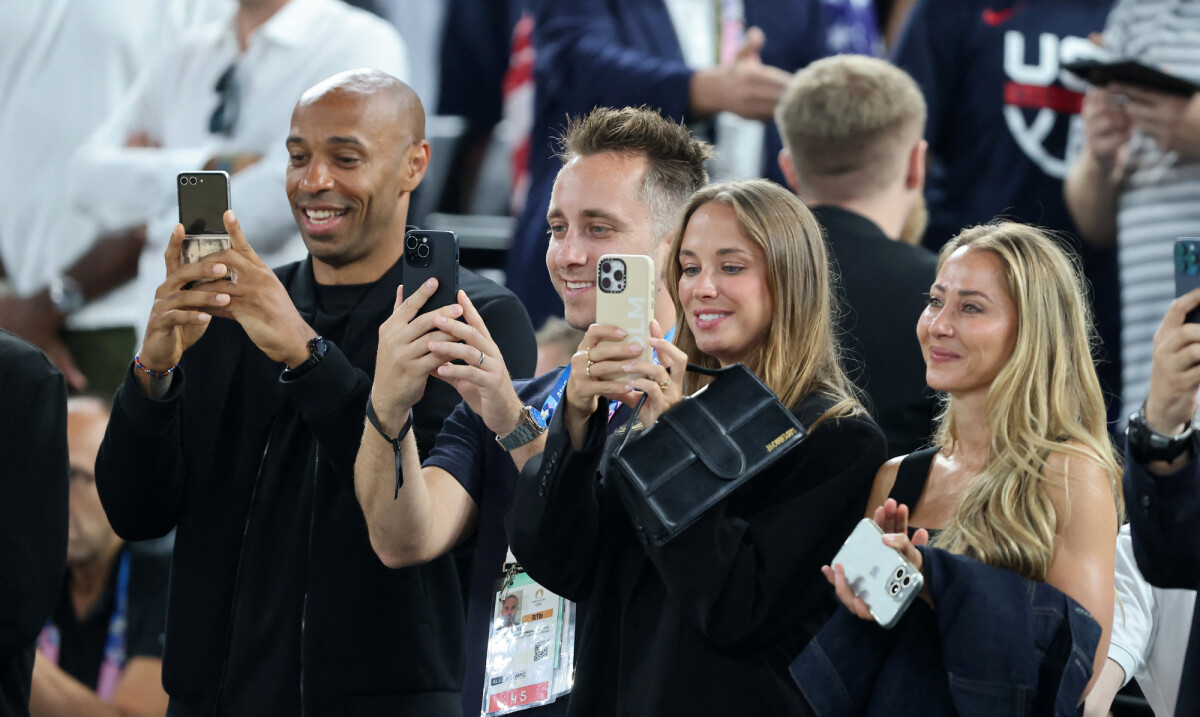 Photo : Thierry Henry, guest, Andrea Rajacic - Les célébrités en ...