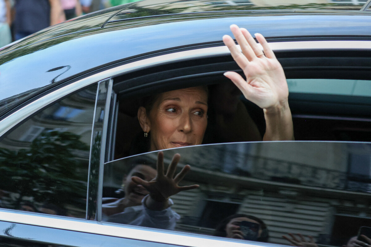 Photo : Céline Dion quitte son hôtel à Paris, France, le 24 juillet ...