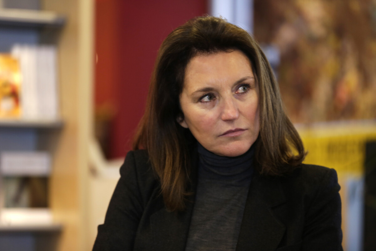 Photo : Cecilia Attias presente son livre "Une Envie de Verite" lors d ...
