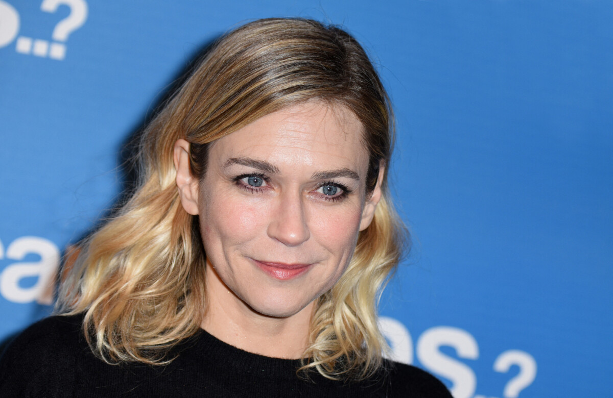 Photo : Marie-Josée Croze assiste à la première d'A Cause Des Filles au ...