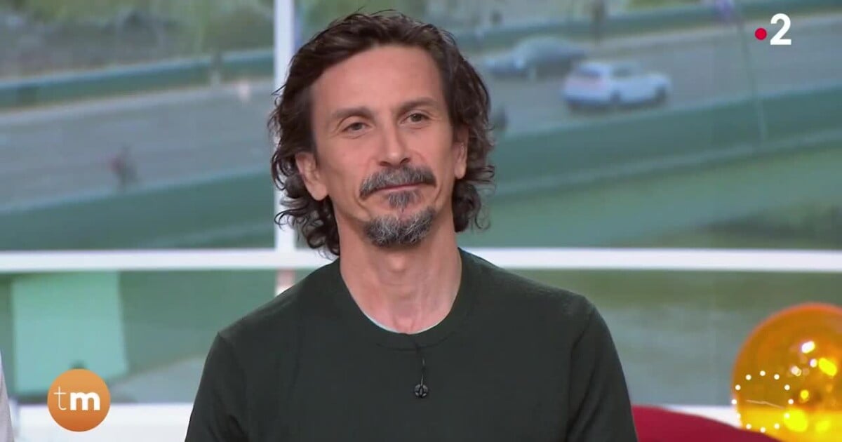 Arnaud Tsamère visiblement ému en direct : son ancienne amoureuse s ...