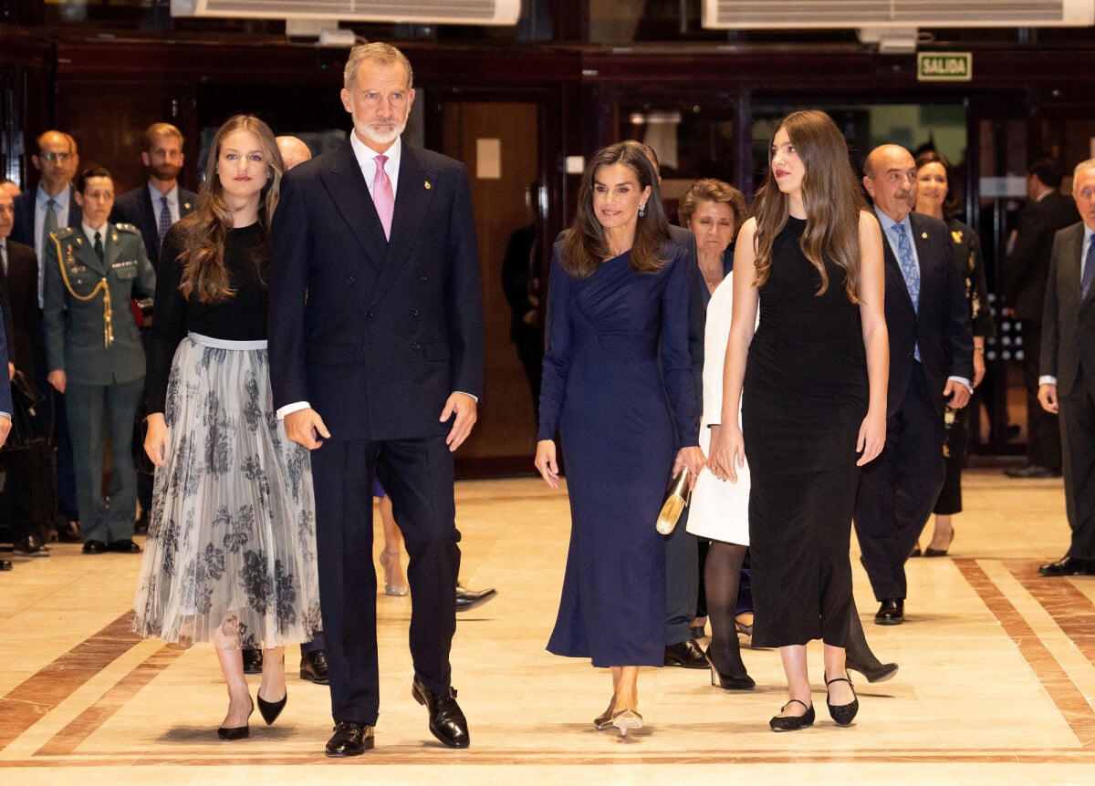 Photo : L'infante Leonor, le roi Felipe VI, la reine Letizia et la ...