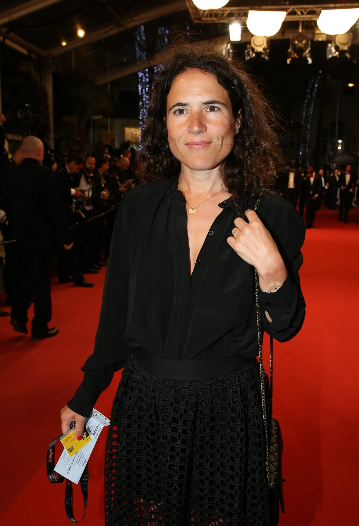 Photo : Mazarine Pingeot - Montée des marches du film "Rester Vertical ...