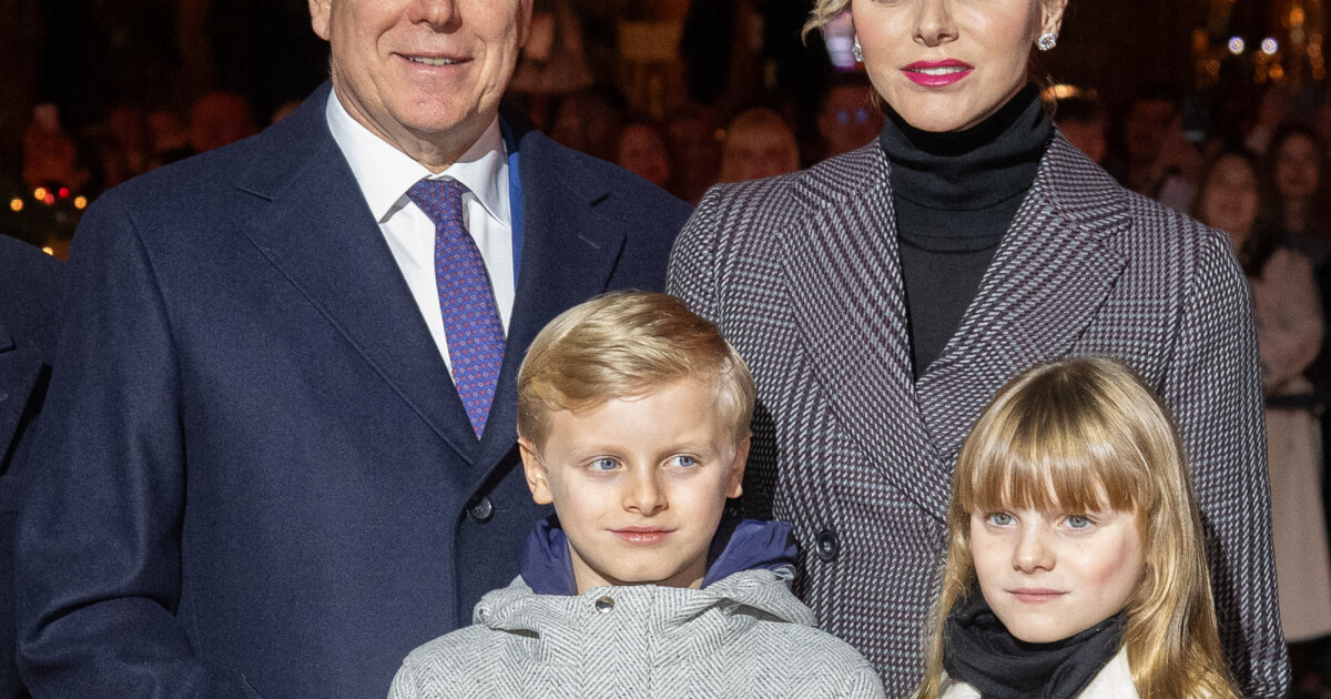 La carte de voeux de Charlene et Albert de Monaco est arrivée ...