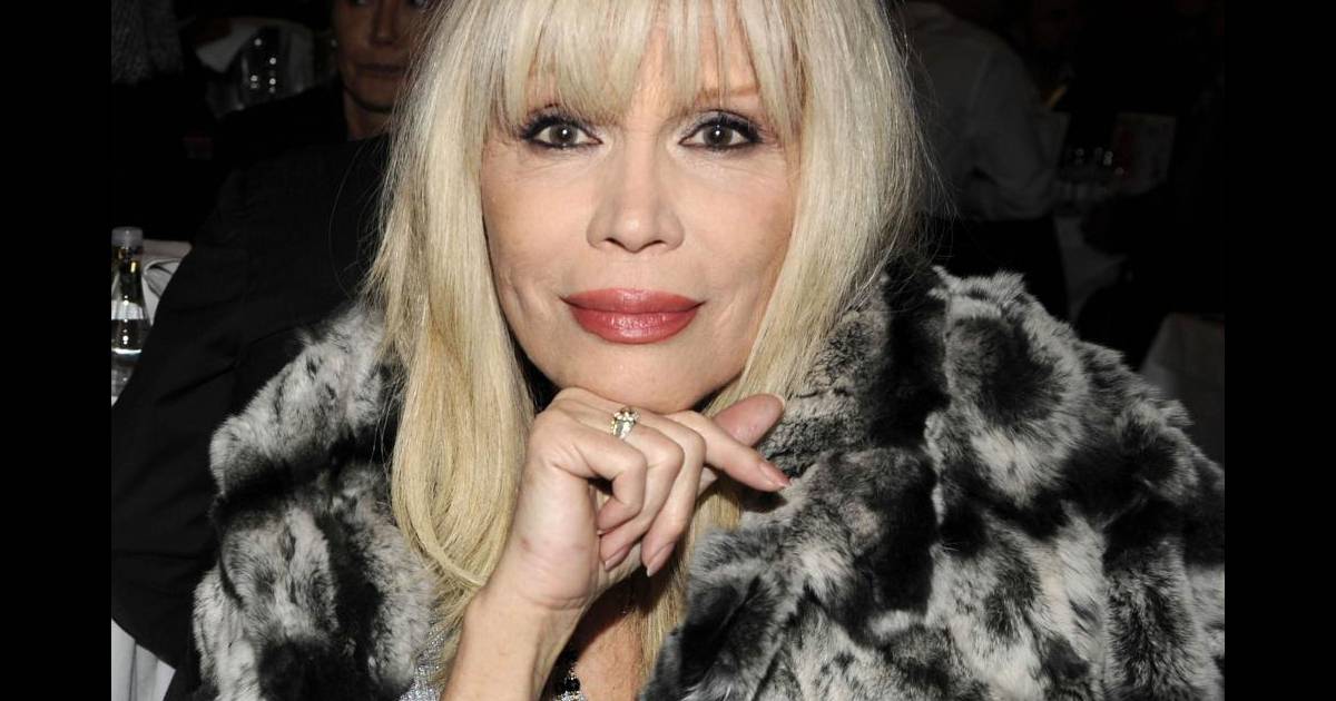 Amanda Lear - Purepeople